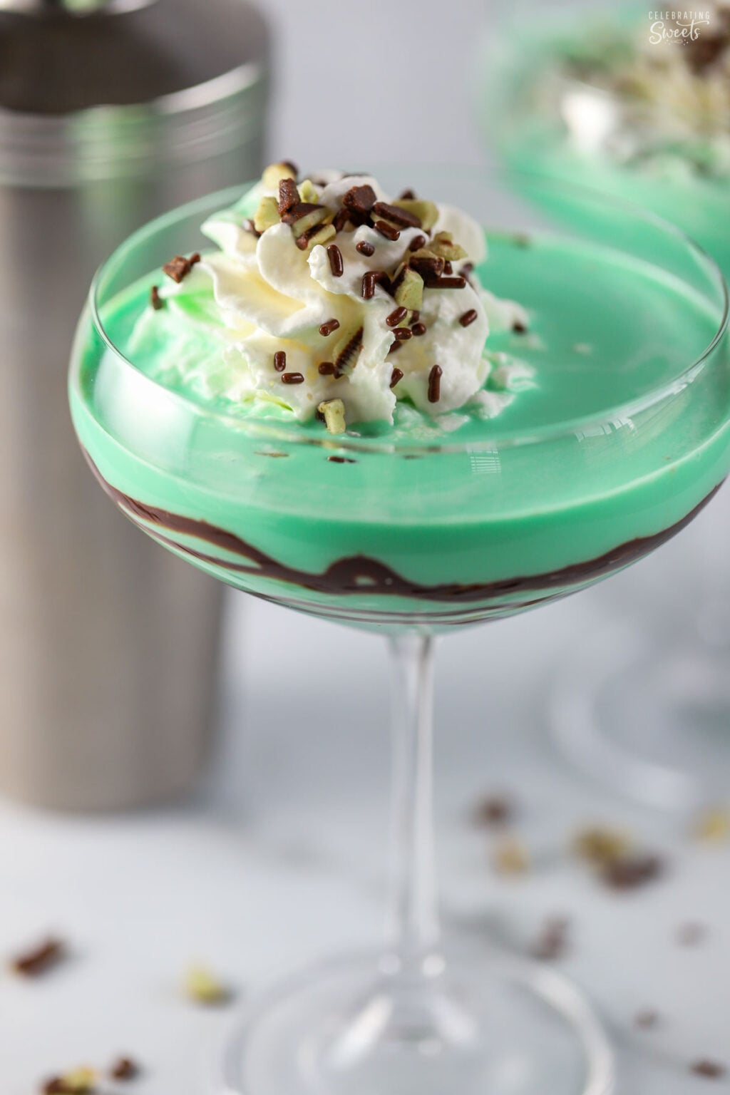 Grasshopper Drink (Easy!) - Celebrating Sweets
