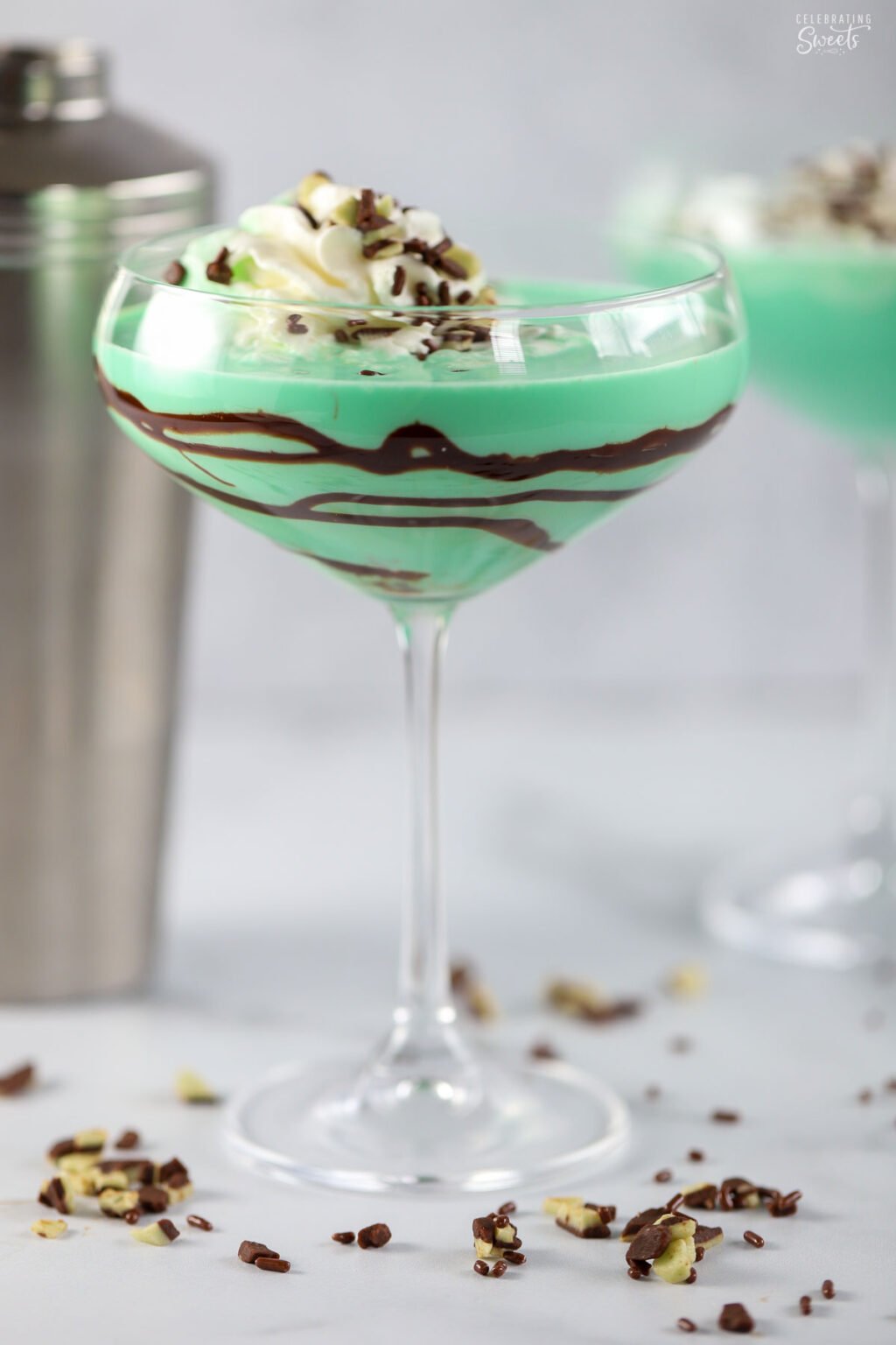 Grasshopper Drink (Easy!) - Celebrating Sweets