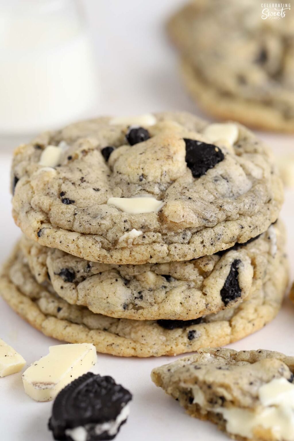 Cookies and Cream Cookies - Celebrating Sweets
